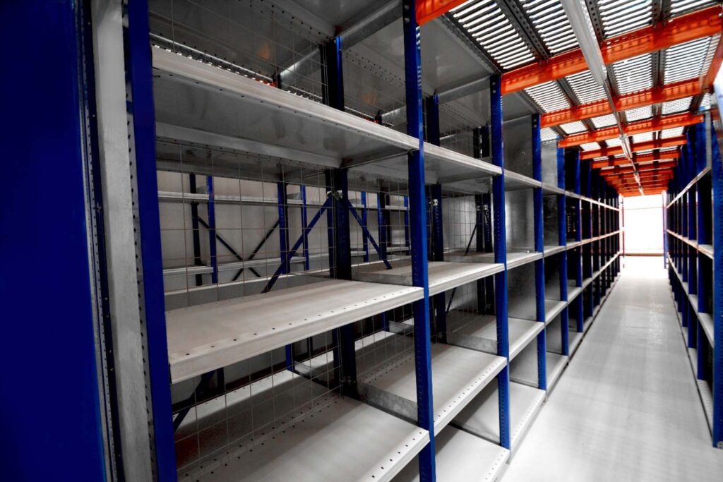Best Warehouse Storage Racking Supplier in Dubai | Cosmictech
